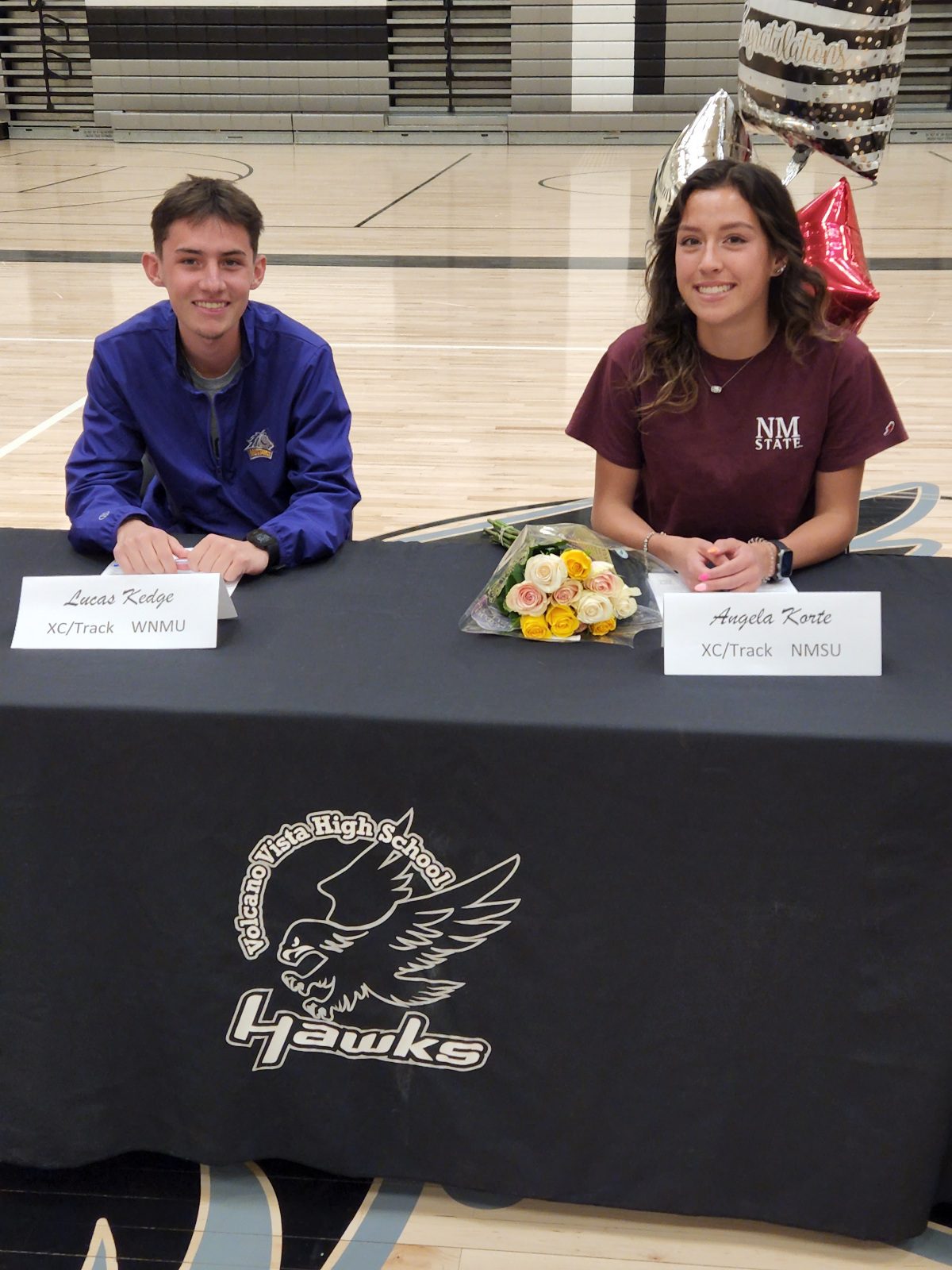 16 Volcano Vista athletes sign letters of intent